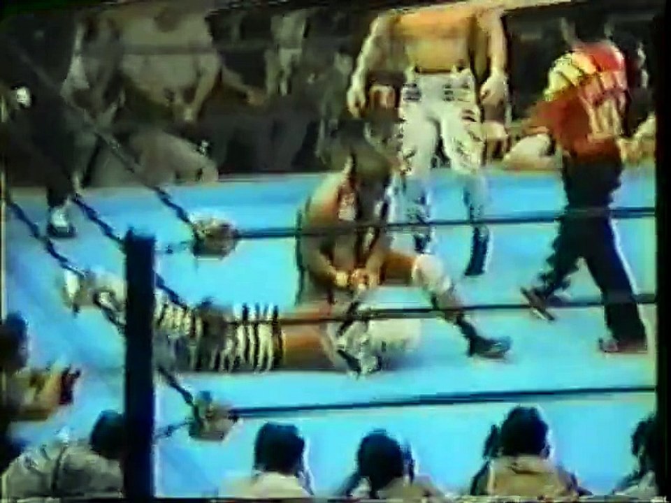 Animal Hamaguchi, Genichiro Tenryu & Koki Kitahara vs. Great Sasuke ...