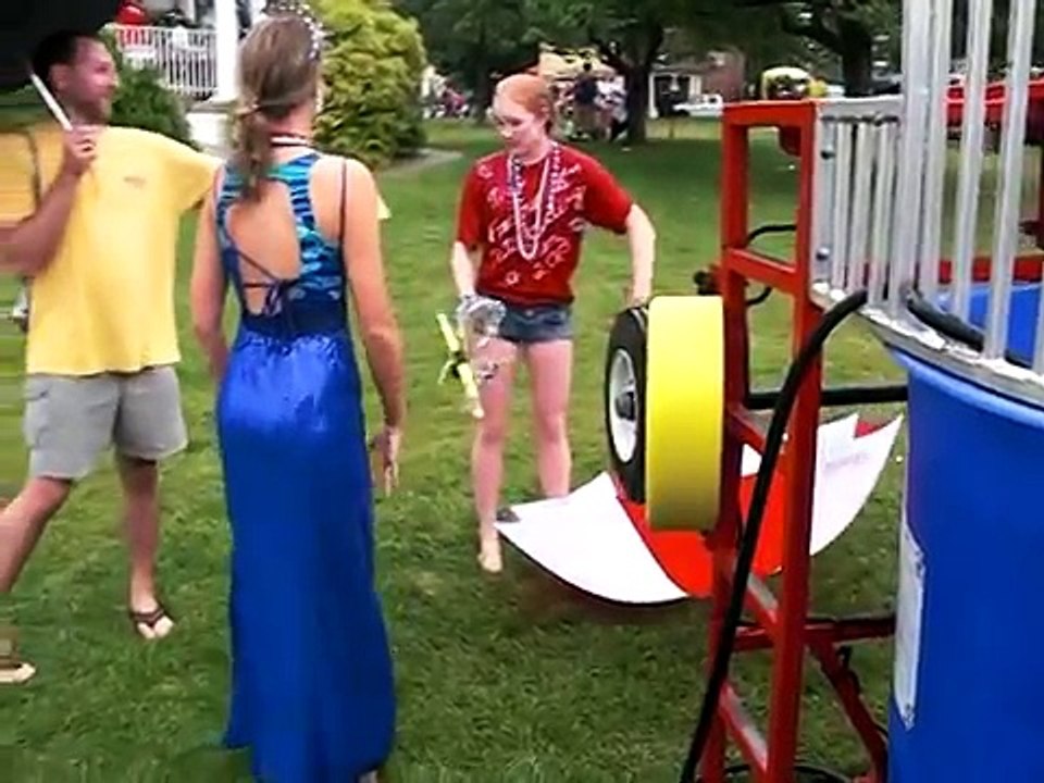 Miss Frederick Dunk Tank - July 4th 2008 - video Dailymotion