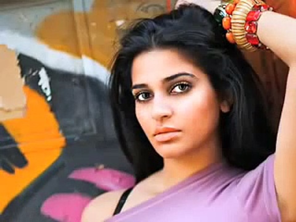 Nadia Ali - 1st Pakistani-American electronic diva - video Dailymotion