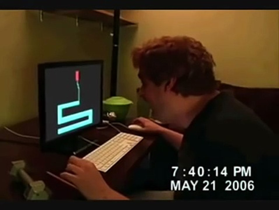 Guy punches monitor after scared and wets himself - video Dailymotion