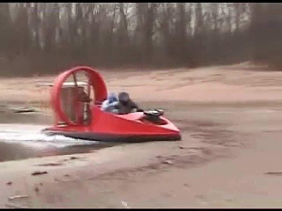 Universal Hovercraft TW-1 Tandem Wing Hovercraft, Hoverwing, ground ...