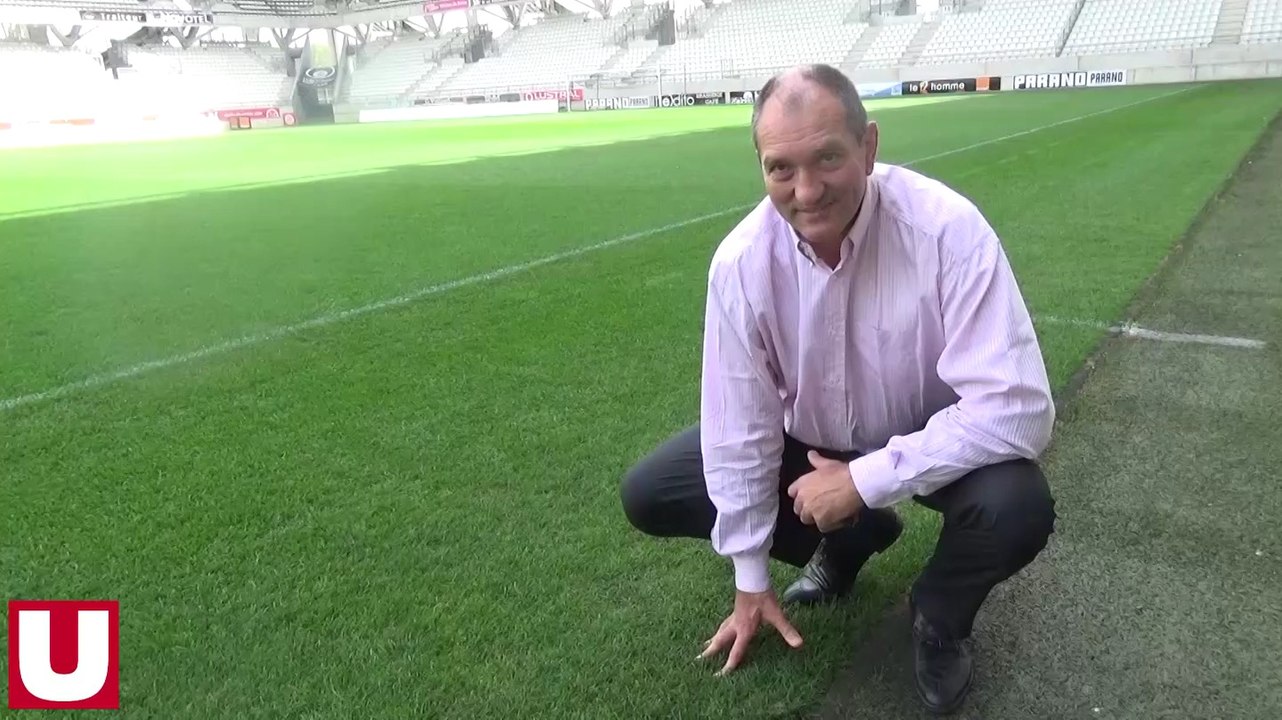 Quand le rugbyman Philippe Verger entre au stade Delaune - Vidéo ...