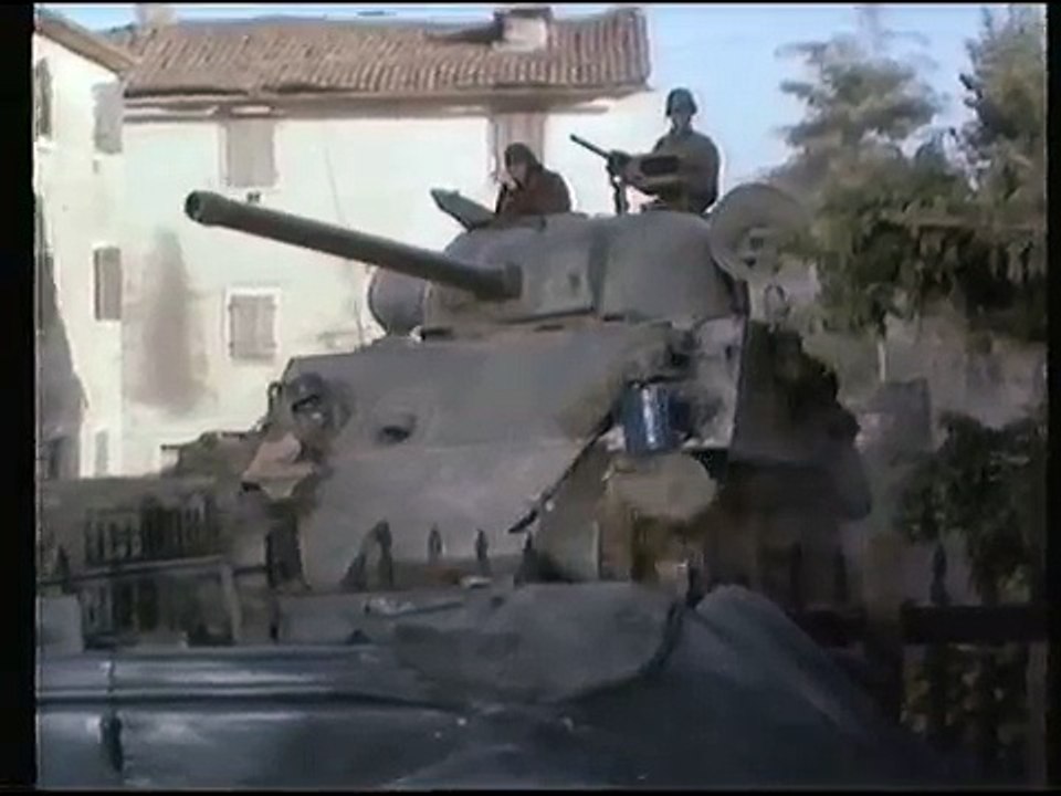 Sherman v Tiger Kellys Heroes - video Dailymotion
