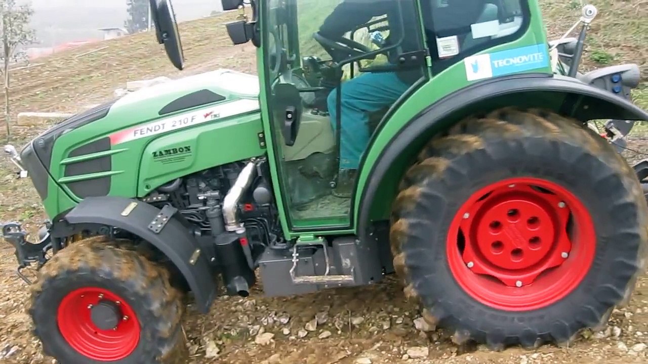 FENDT 210F VARIO - video Dailymotion