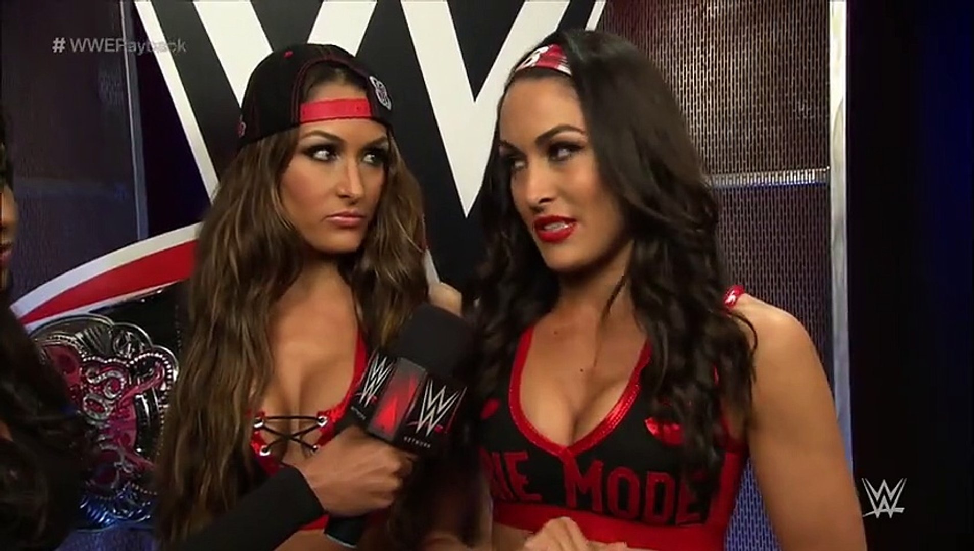 Bella Twins Young