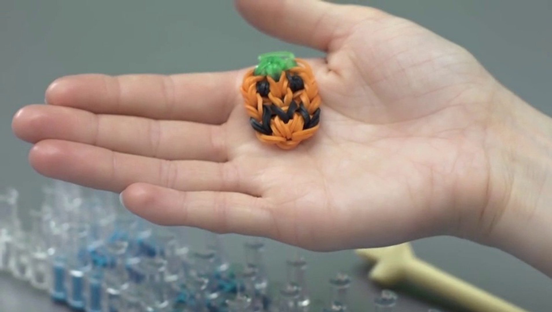 Pumpkin Rainbow Loom