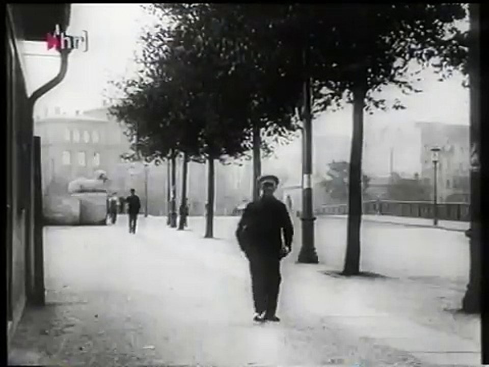 Walther Ruttmann: Berlin: Die Sinfonie der Großstadt, 1 - video Dailymotion