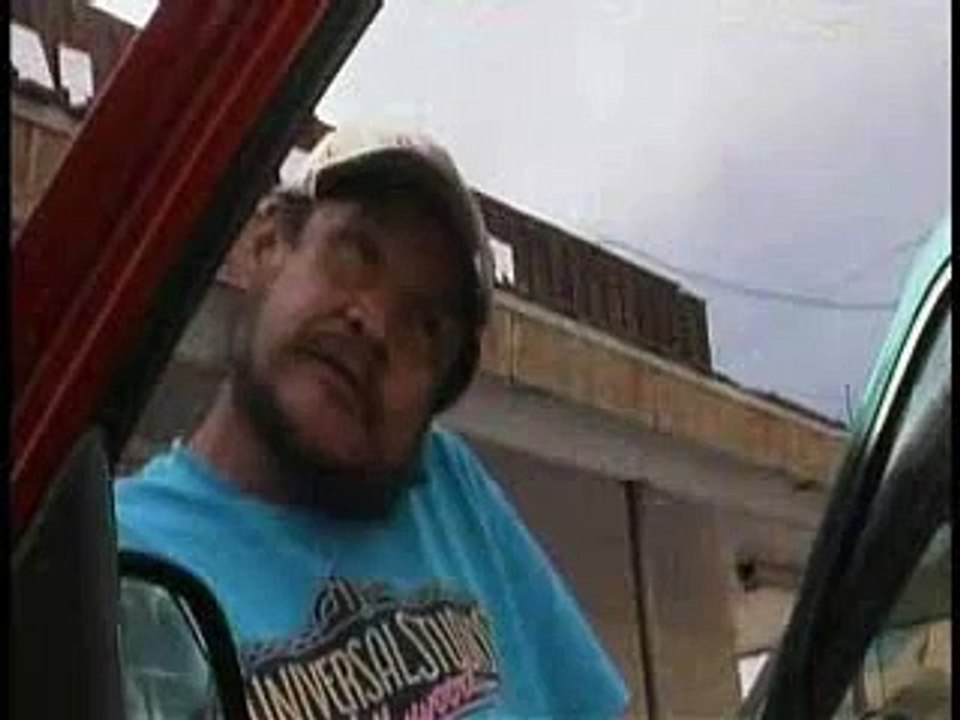 Meth user tweaking out - video Dailymotion