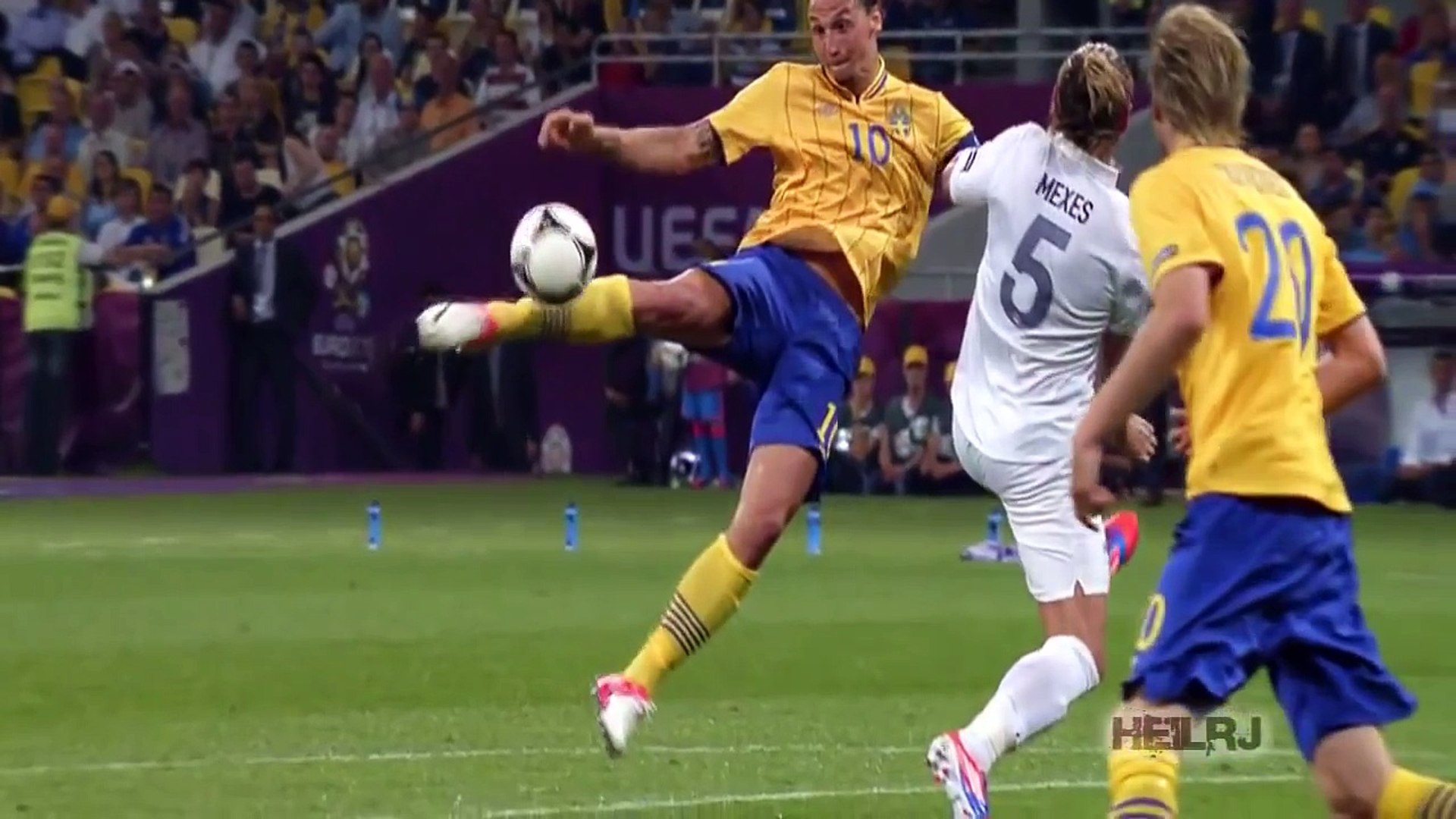 Ibrahimovic Taekwondo Kick