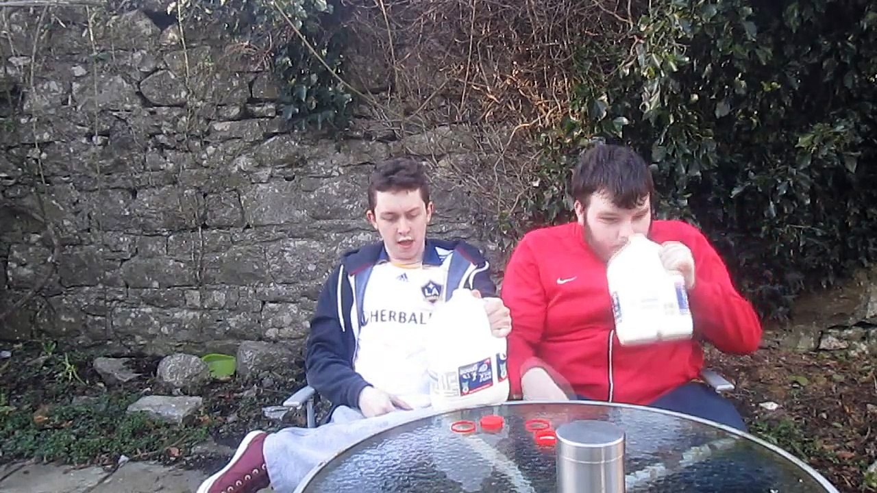 3 Litre Milk Challenge *Vomit Warning* - video Dailymotion