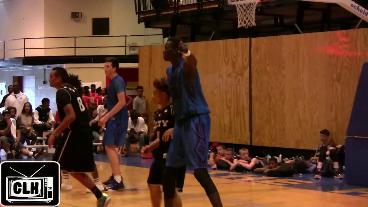 Tallest Middle Schooler in the World - Basketball Prodigy - 7 foot 3 ...