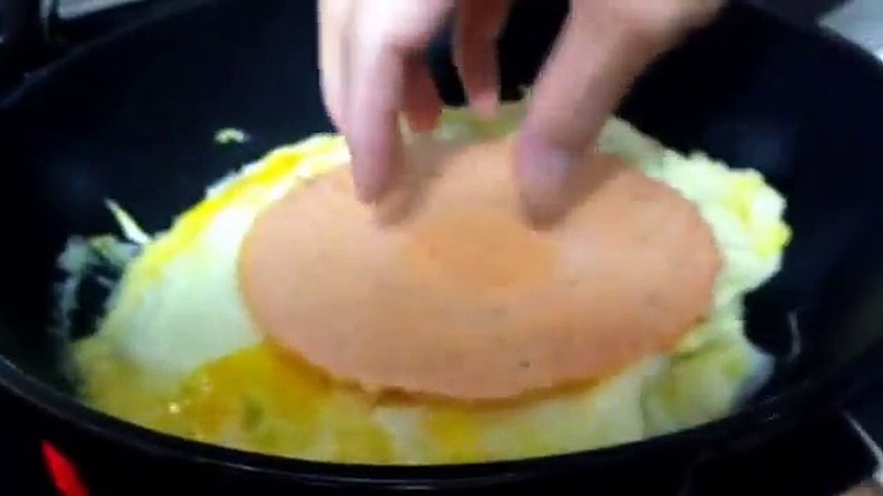 玉せん作り！Japanese local food tamasen - video Dailymotion