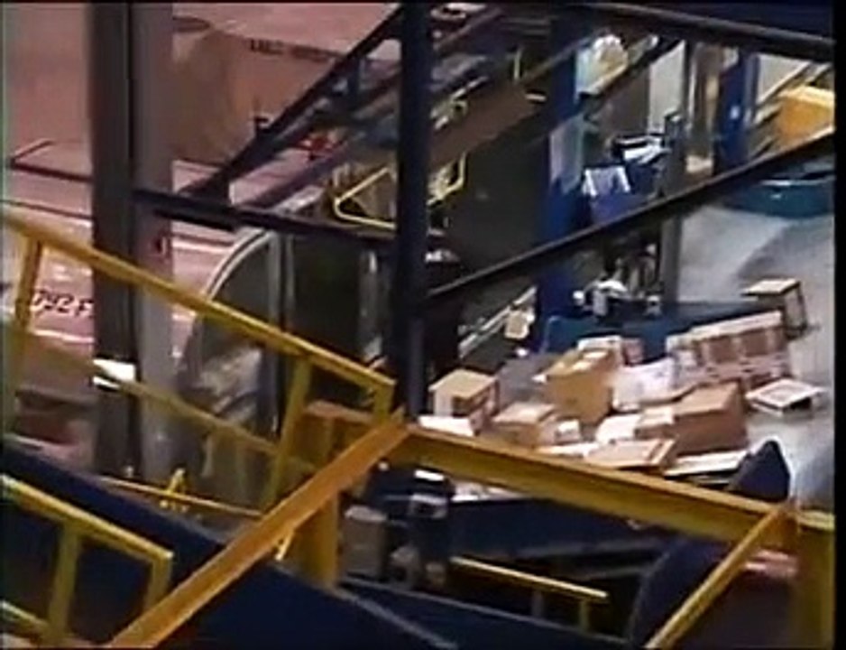 Le hub de FedEx Paris Roissy Charles de Gaulle - video Dailymotion