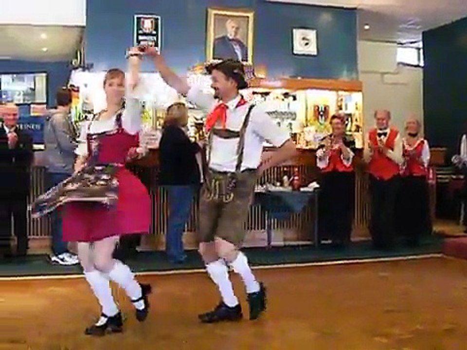 German Bavarian Schuhplattler Knee dance,Slap Dance - video Dailymotion