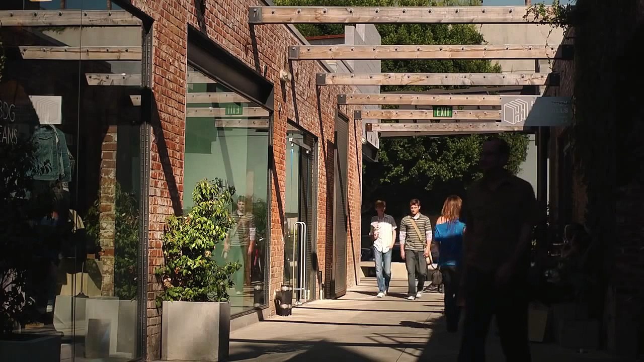 My Left Hand Man - video Dailymotion