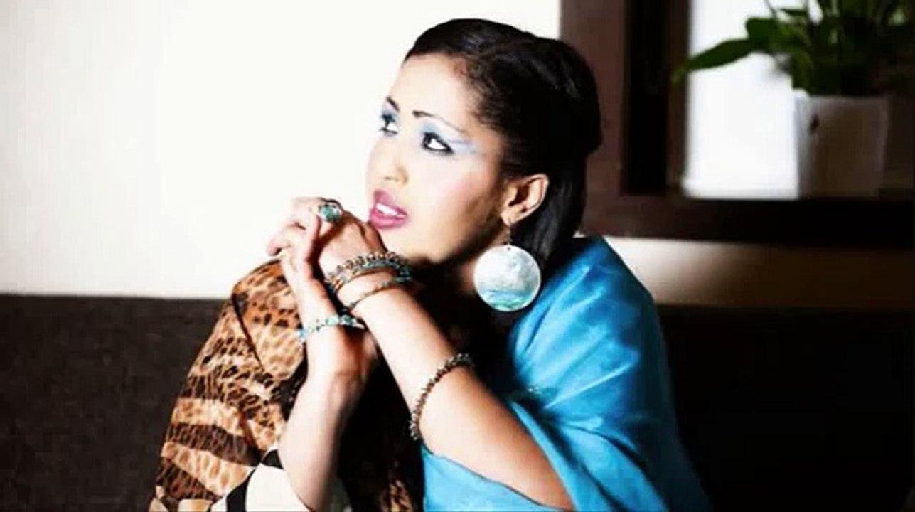 Idil barkhad (Maku Diray Jaceyl) New Somali Song 2014 - video Dailymotion