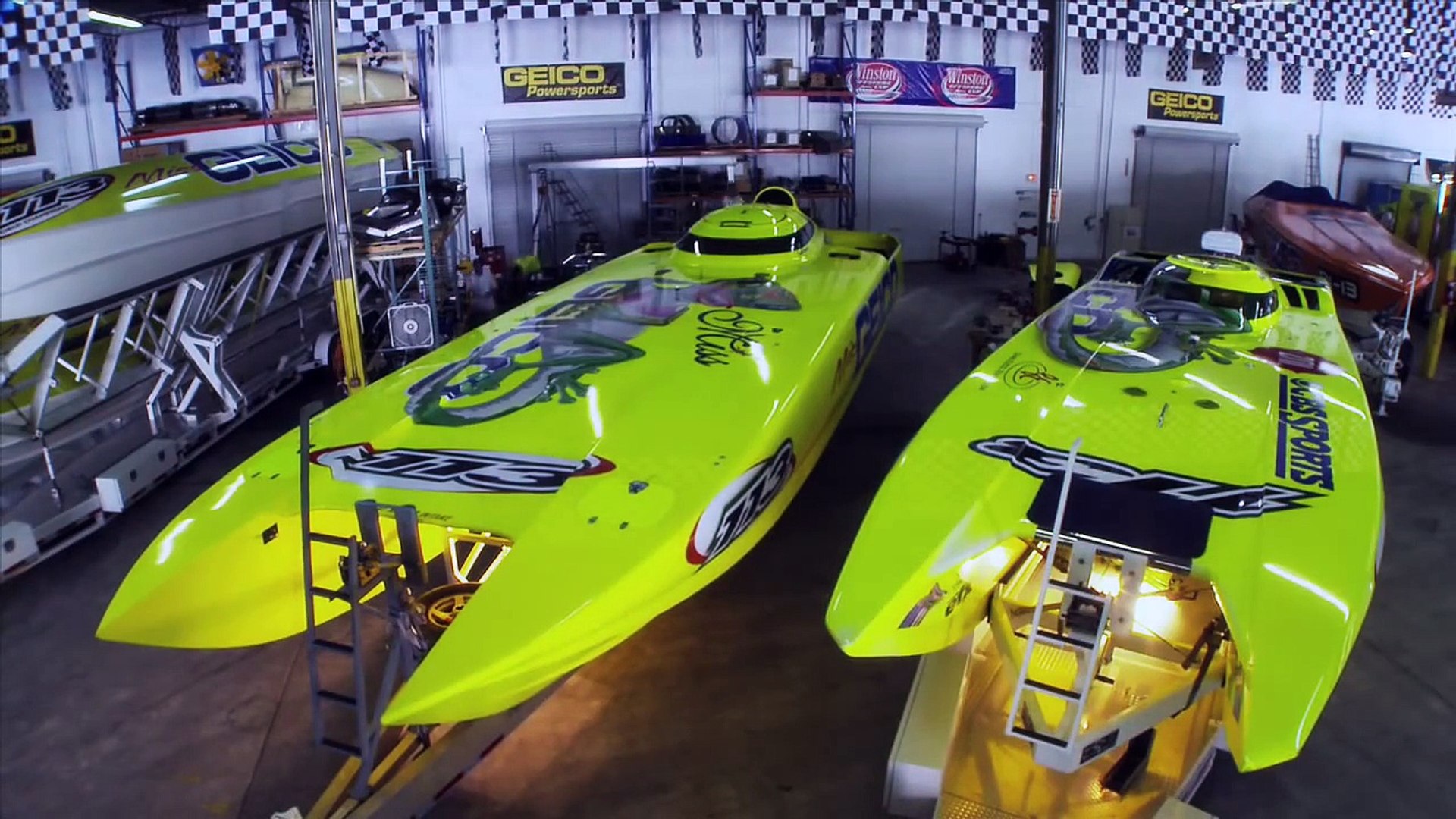 Miss Geico Wallpaper