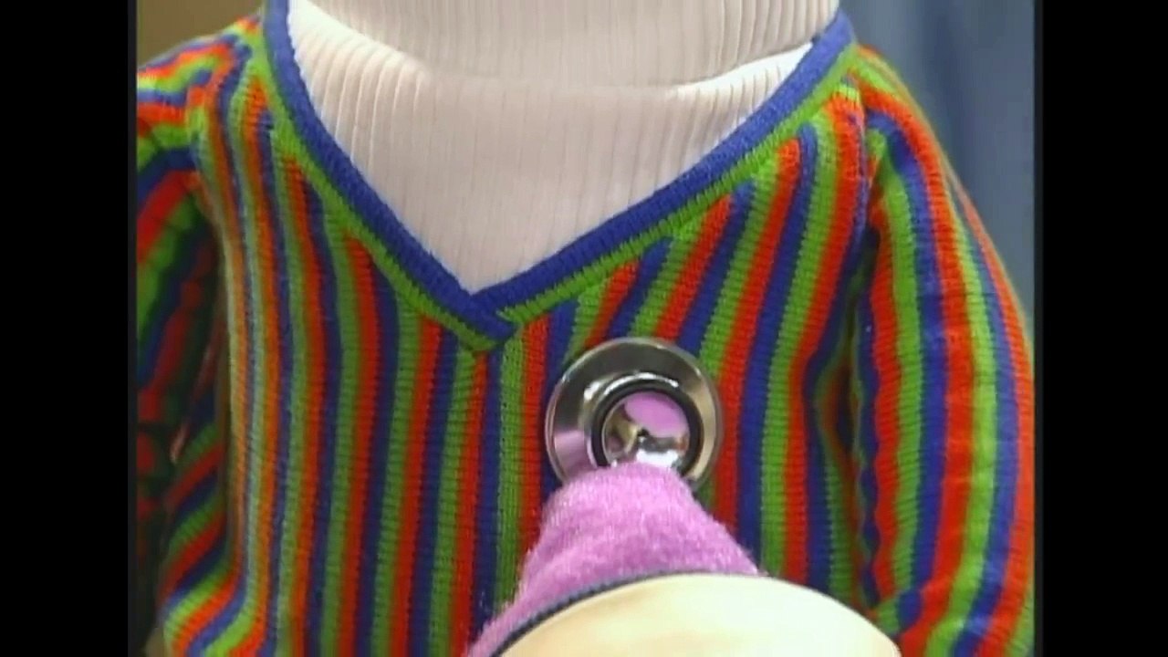 Sesame Street - Elmo Visits The Doctor - Spanish - Oznoz - video ...