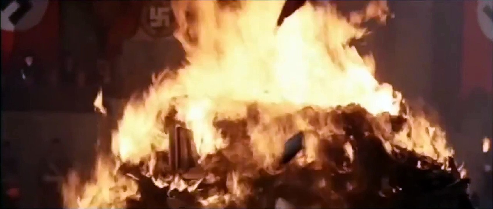 Indiana Jones and the Last Crusade - Berlin March and meet Hitler ...