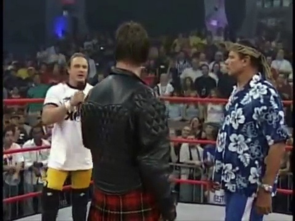 Jimmy Snuka on Roddy Piper's "Pipers Pit" (November 7th 2004) - video ...