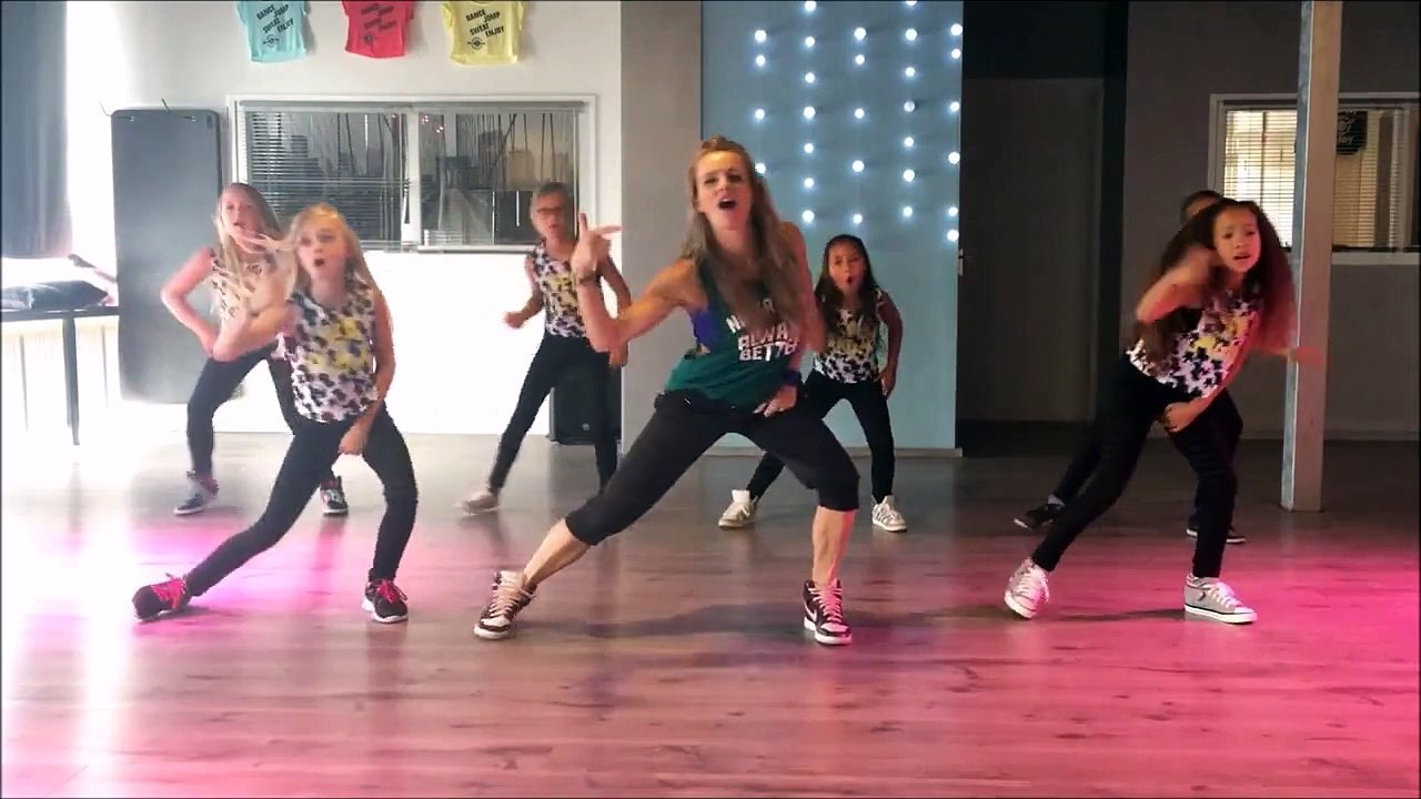 Five more hours - Deorro & Chris Brown - Easy kids dance choreography fitness zumba - video ...
