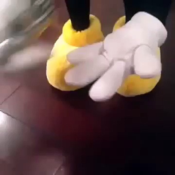 Smack Cam Mikey Mouse - Dailymotion Video