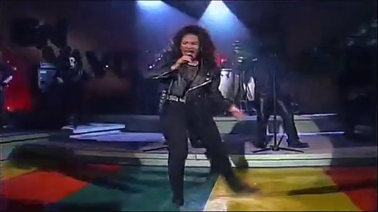 Selena Quintanilla Bidi Bidi Bom Bom ( Live ) - video Dailymotion