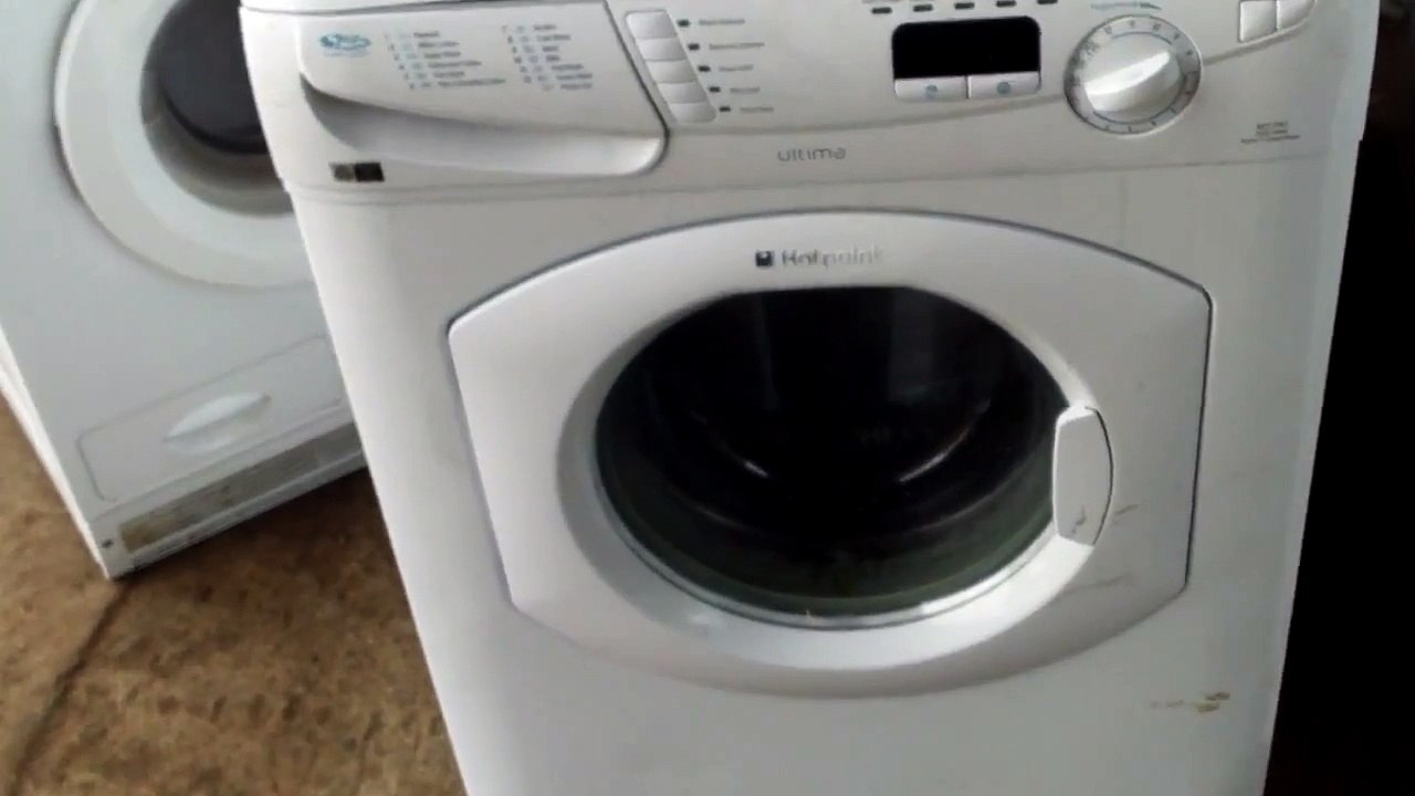 A SecondHand Hotpoint Ultima 7kg Family Load 1400 Spin WT741 Washing ...