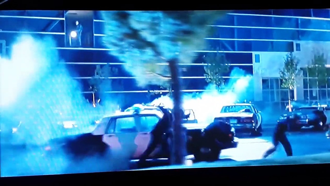 Terminator 2 minigun scene - video Dailymotion