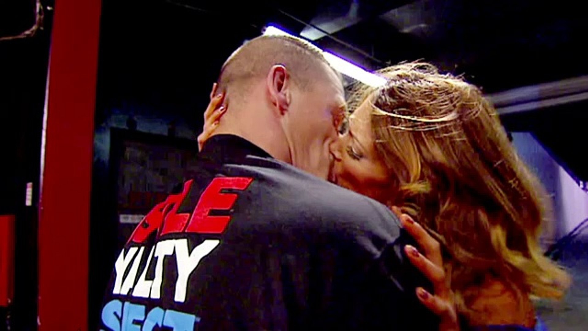 Randy Orton Und John Cena Küssen Sich