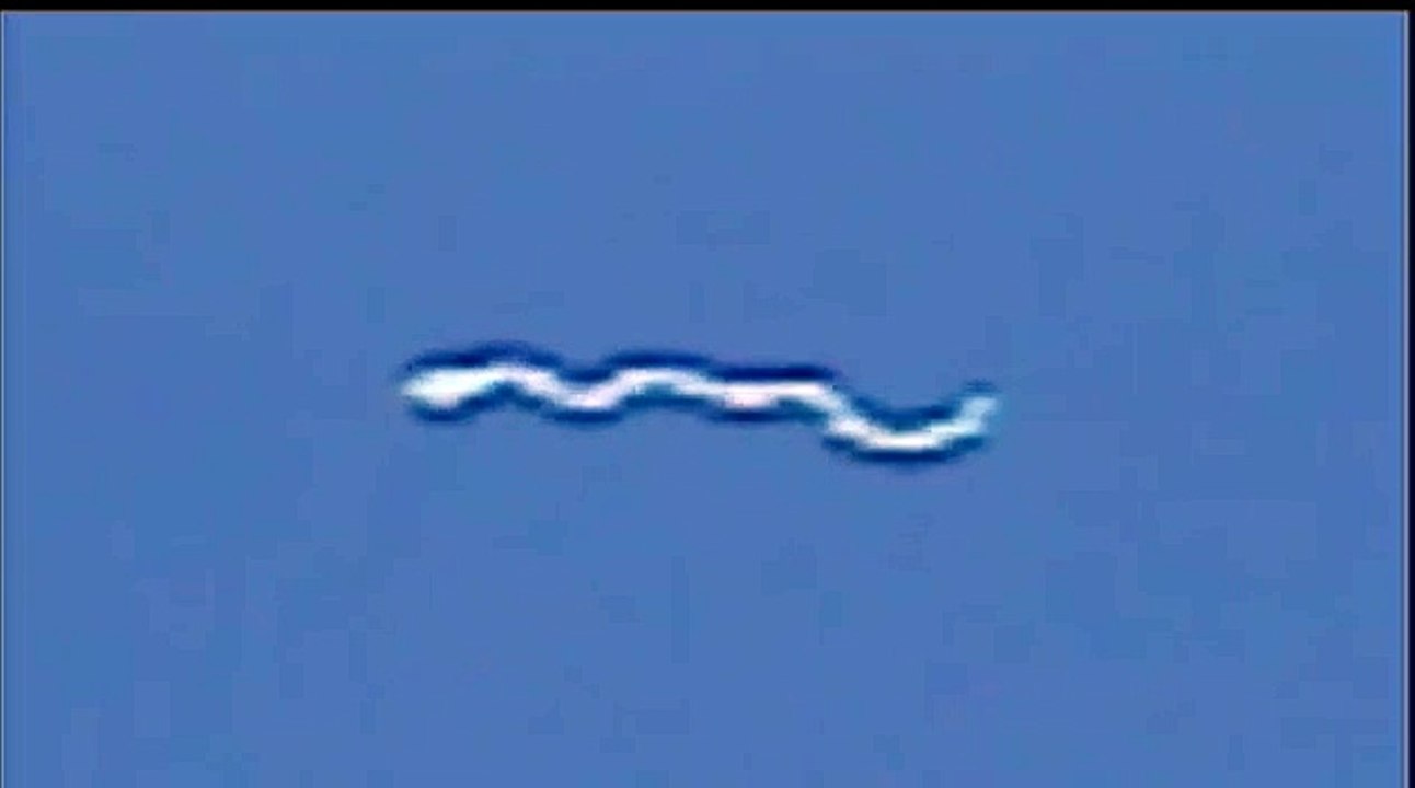 UFO SKY WORM ? - video Dailymotion