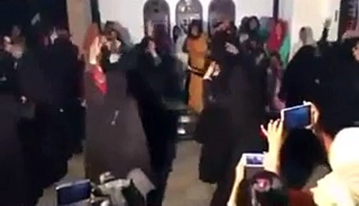 Arabic girls dance in Burqa front of camera 05-10-2015 HD - video ...