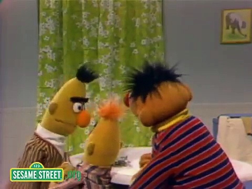 Sesame Street: Bert And Ernie Water Sports - Dailymotion Video