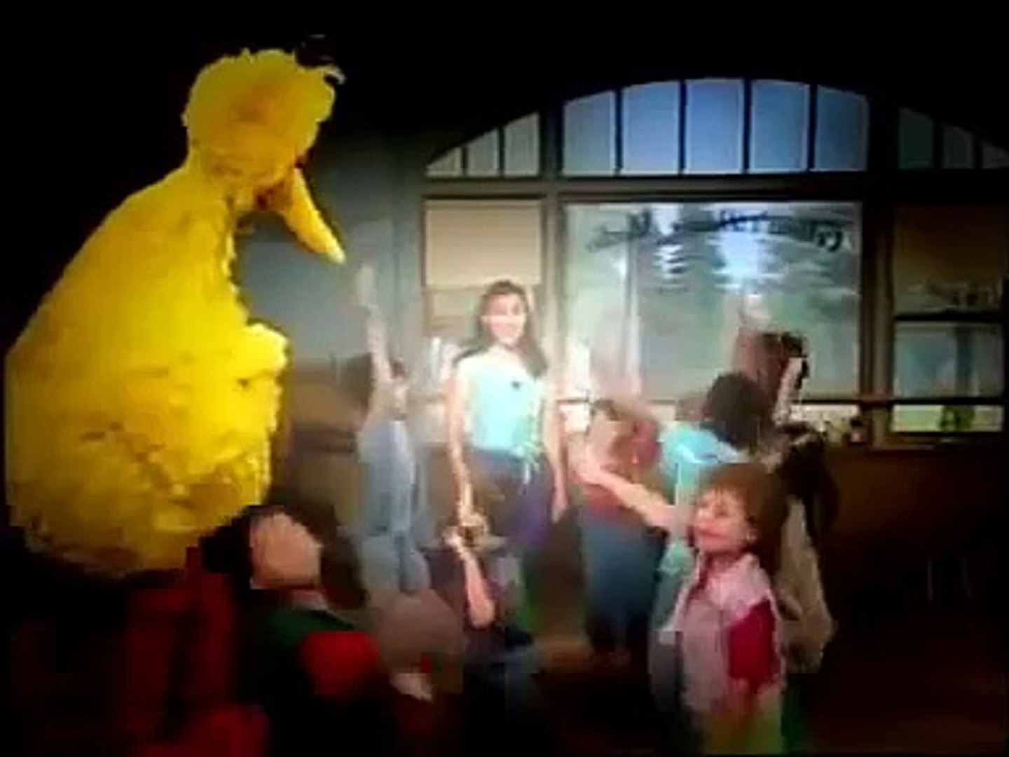 Big Bird Elmo And Dancing