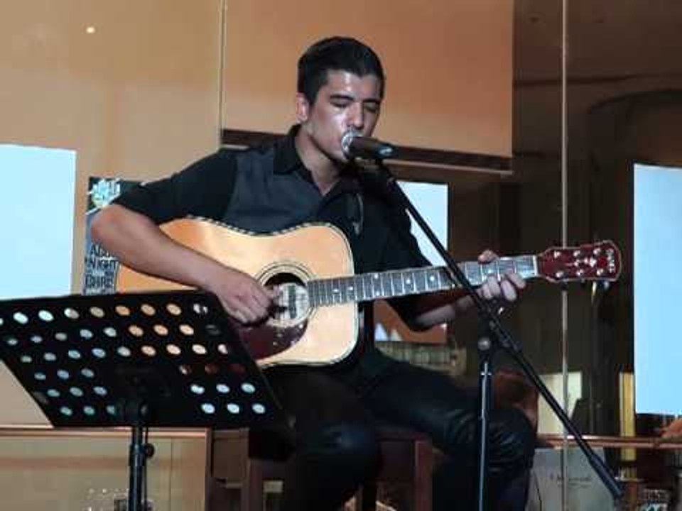 Chris Cayzer Live at Kanto Acoustic Nights Part 3 - video Dailymotion