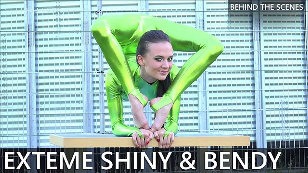Contortion Flexilady Malina - Extreme Shiny & Bendy - video Dailymotion