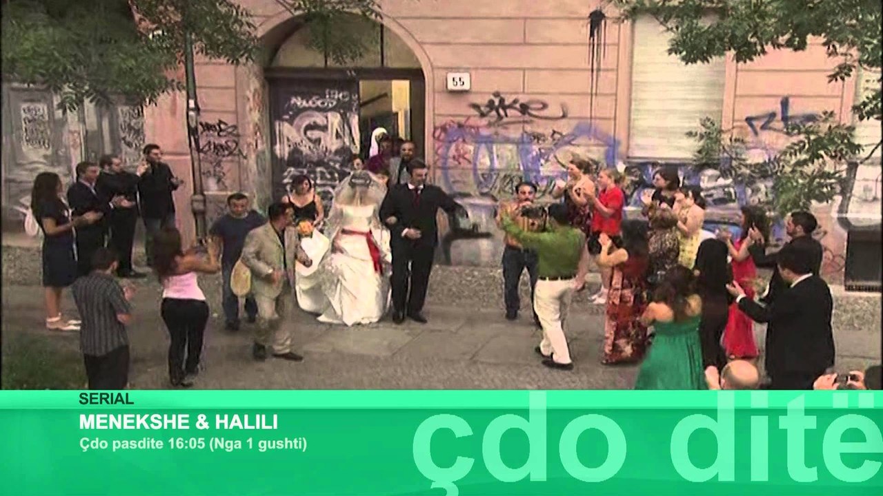 MENEKSHE DHE HALILI nga 1 gushti serish ne TVKLAN - video Dailymotion