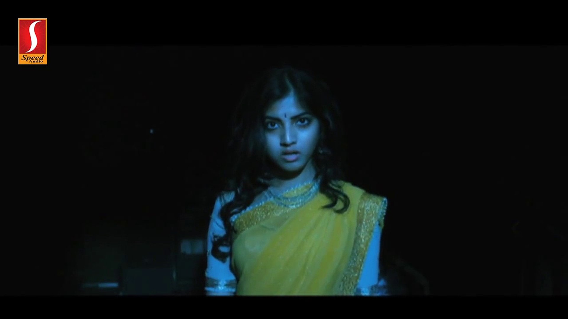 Yaamirukka Bayamey Movie Stills