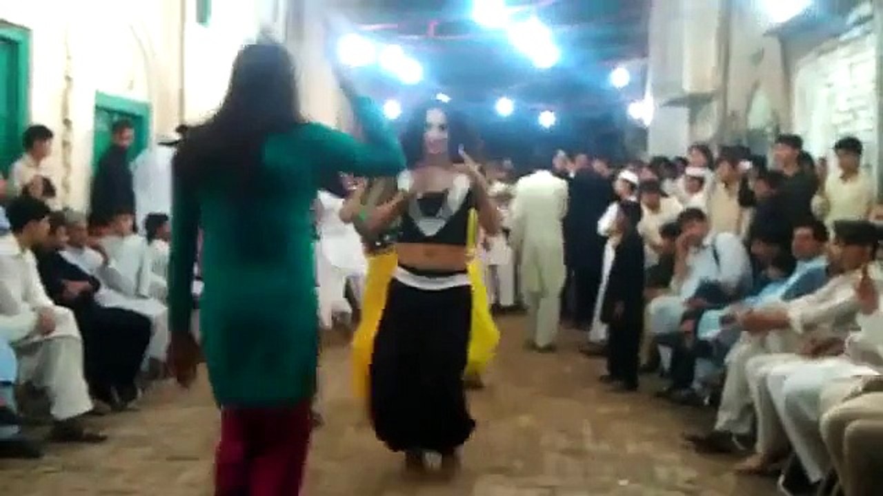 Pashto Bannu Wedding Girls Dance - video Dailymotion