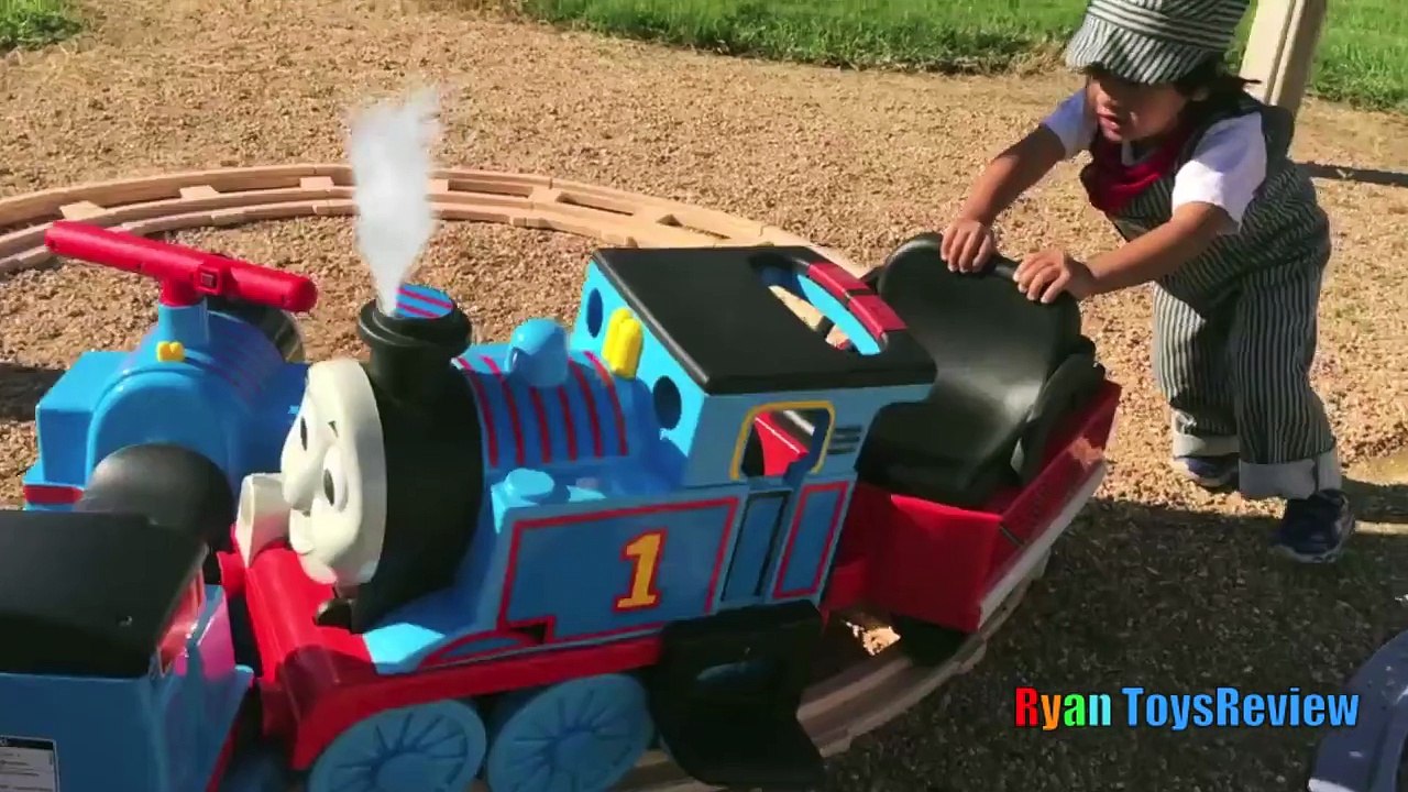 Thomas The Tank Engine Power Wheels Ride On Train for kids Thomas and ...