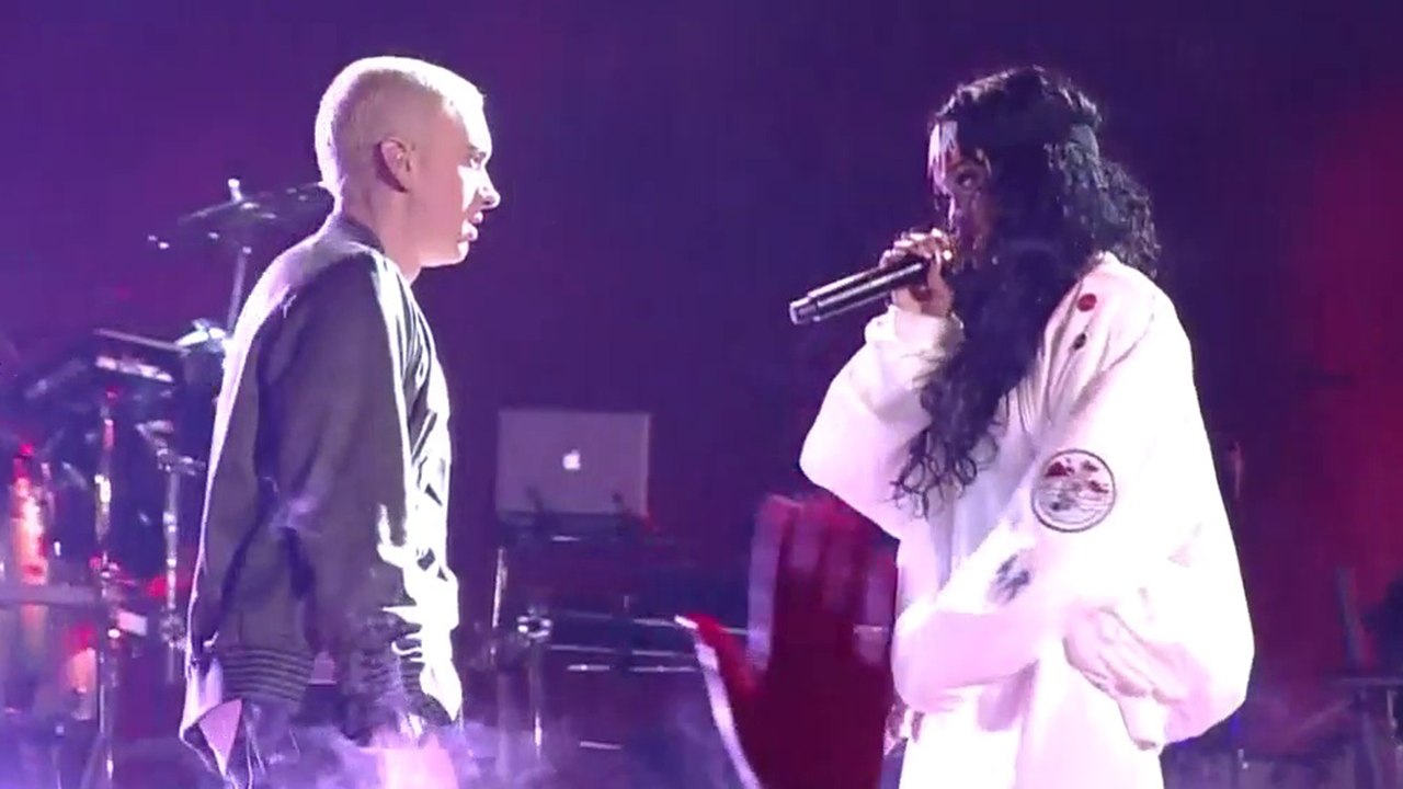 Eminem ft. Rihanna - The Monster (Karaoke) - video Dailymotion