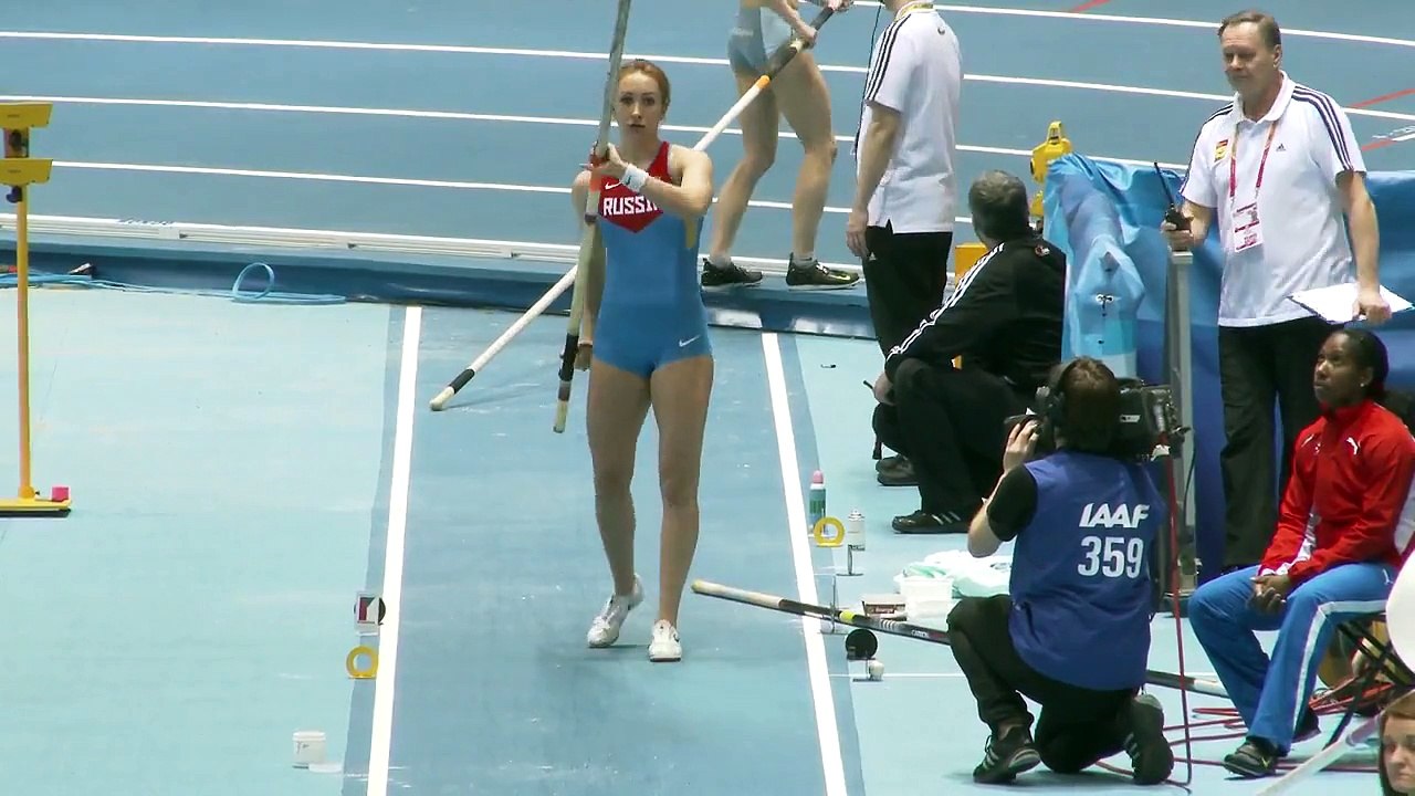 Very Very Beautiful Russian Female Pole Vaulter (Anastasia Savchenko ...
