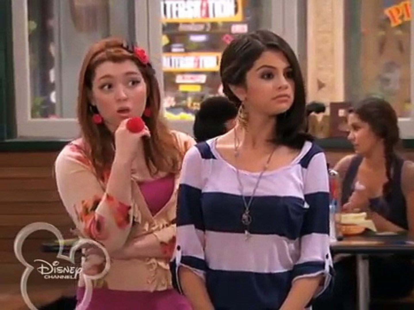 Wizards Of Waverly Place Maxine Here's Why Jake T. Austin Is Not In