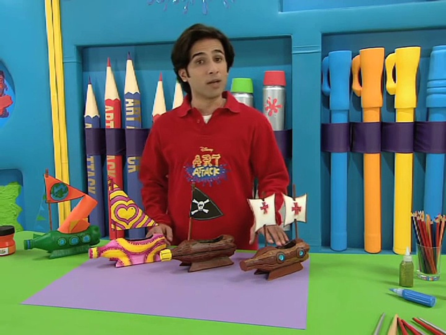 Art Attack Capitulo 18 Primera Parte Disfraces Con De Nuevo 18 De