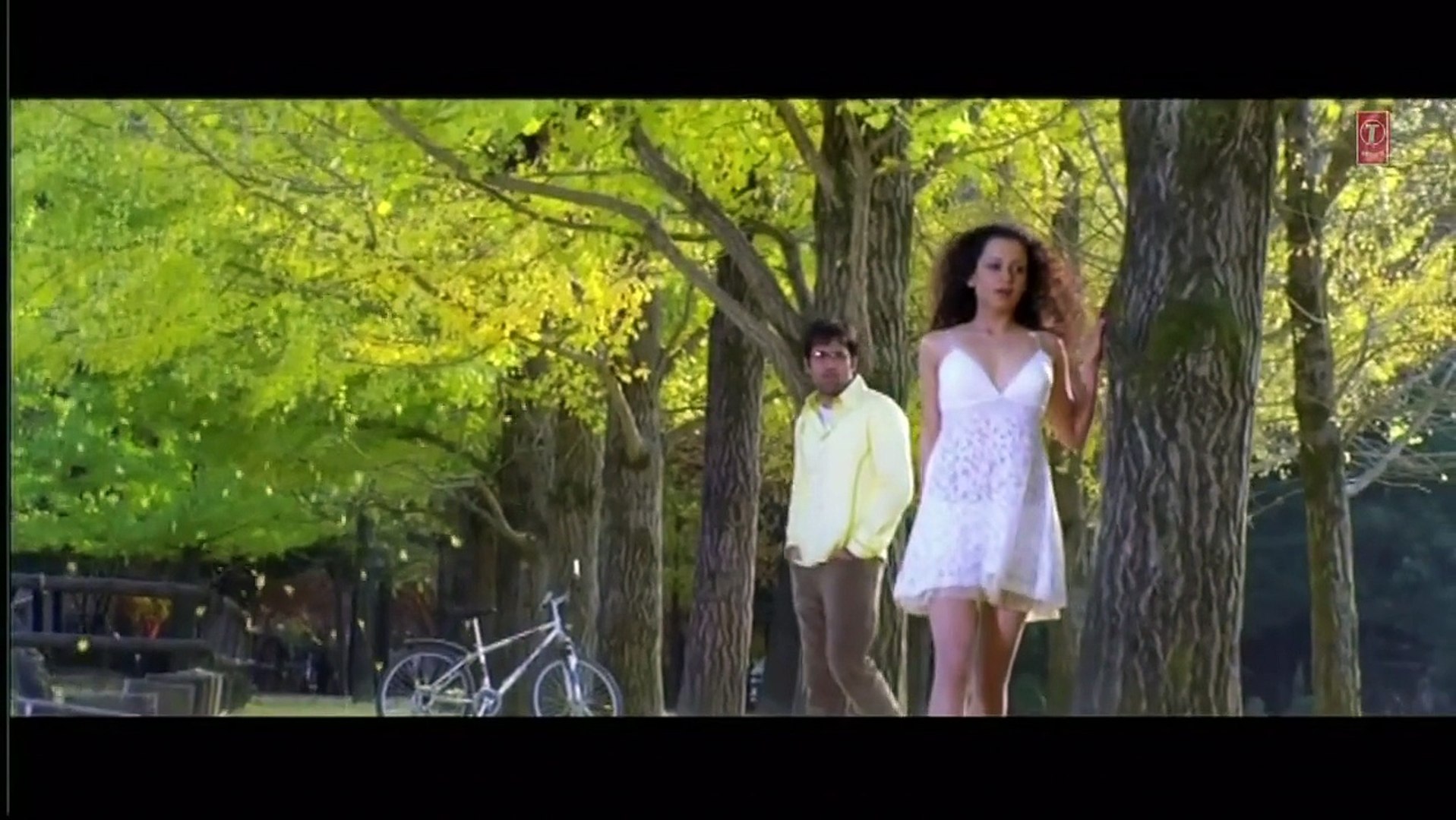 Kangana Ranaut Kissing Shiney Ahuja