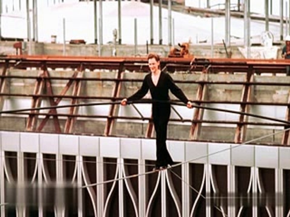 Philippe Petit's 1974 high-wire walk across Twin Towers - video Dailymotion