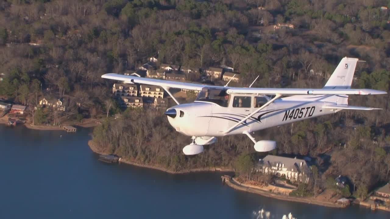 Leo Moroni, Aviation Mechanic for Textron Aviation - video Dailymotion