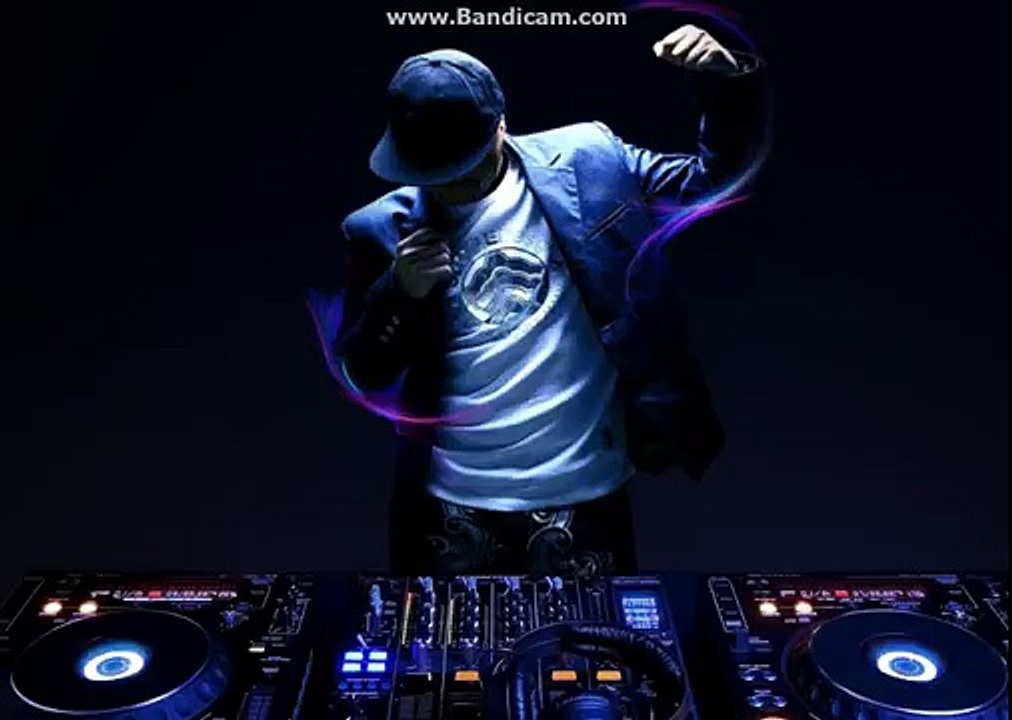 Im Back-Eminem (Instrumental) - Vidéo Dailymotion