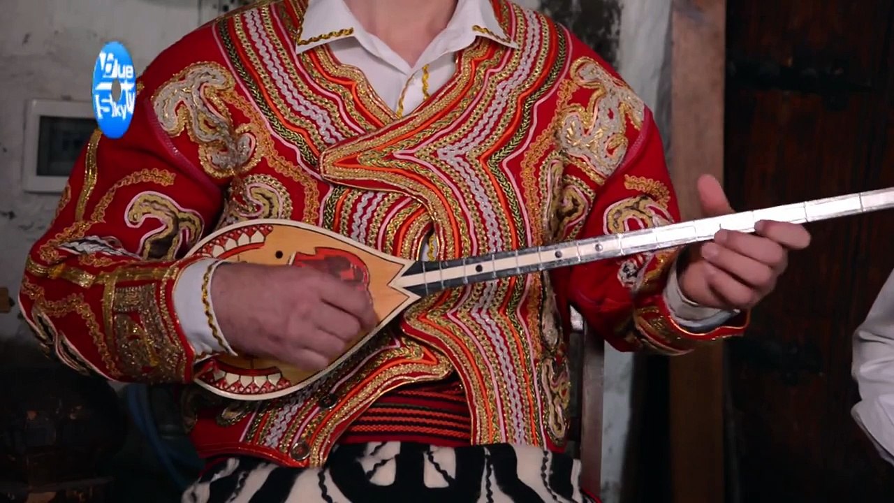 Gjovalin Prroni ft Gjelosh Hajdari - Djepi yt perkund lavdi (Official ...