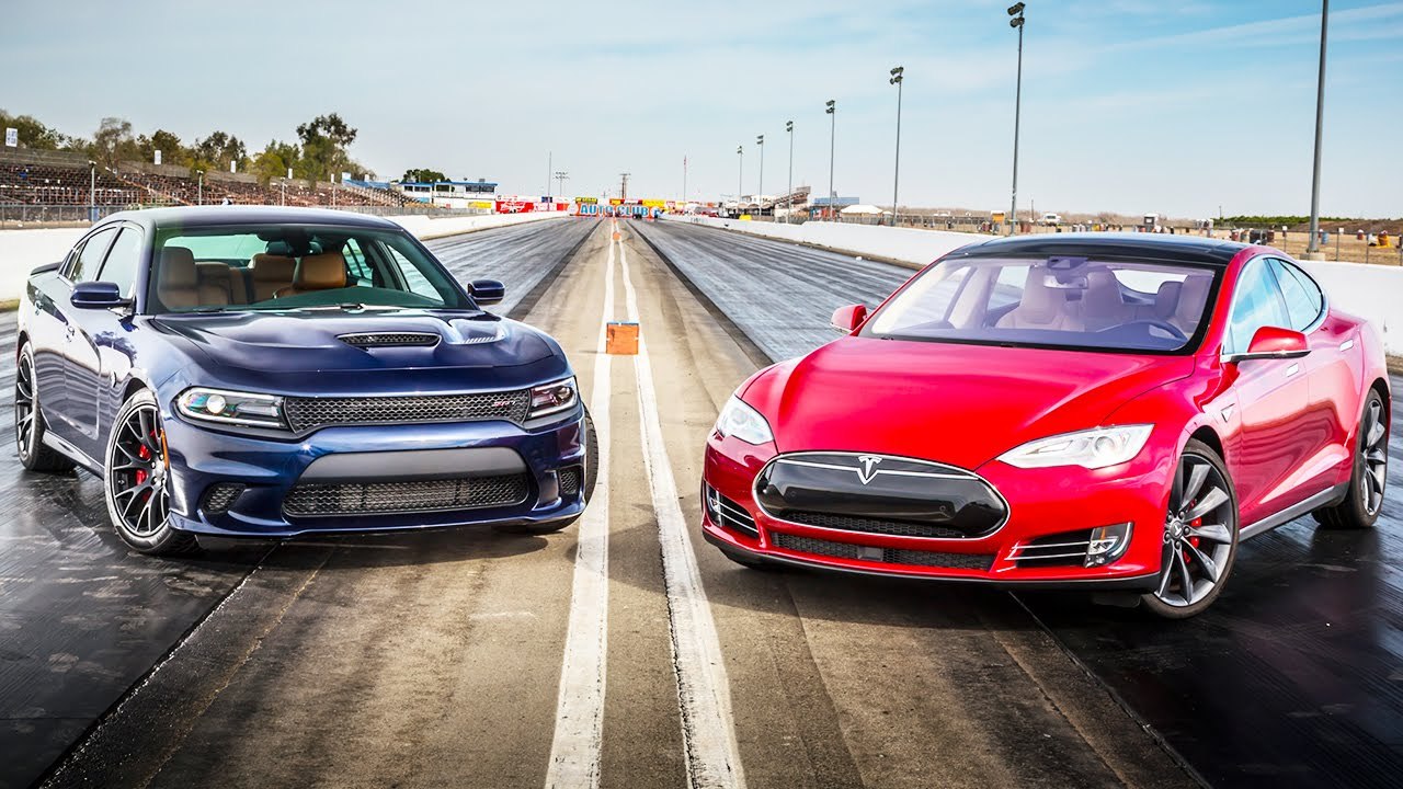 Dodge Charger SRT Hellcat Vs. Tesla Model S P85D! - video Dailymotion